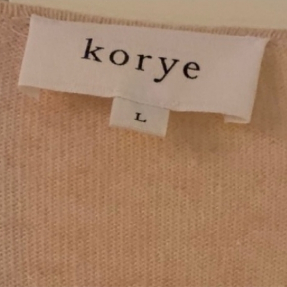 Korye | Sweaters | Korye Peach Sweater | Poshmark